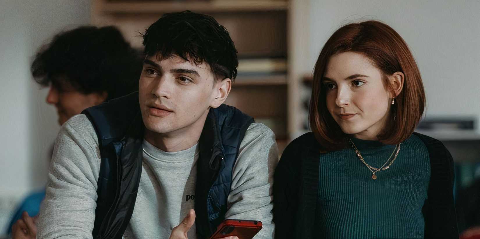 Netflix's Raising Voices Cast & Character Guide