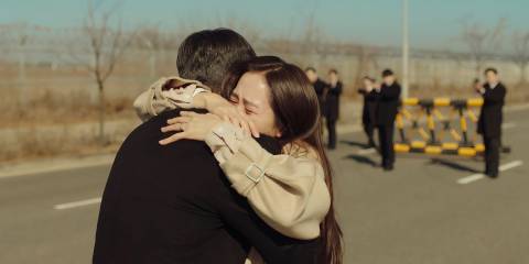 Crash Landing On You Summary, Trailer, Season List, Cast, Where to ...