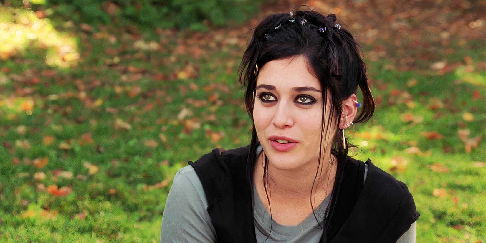 This Subtle But Brilliant Mean Girls Joke Gives A Twist To Regina ...