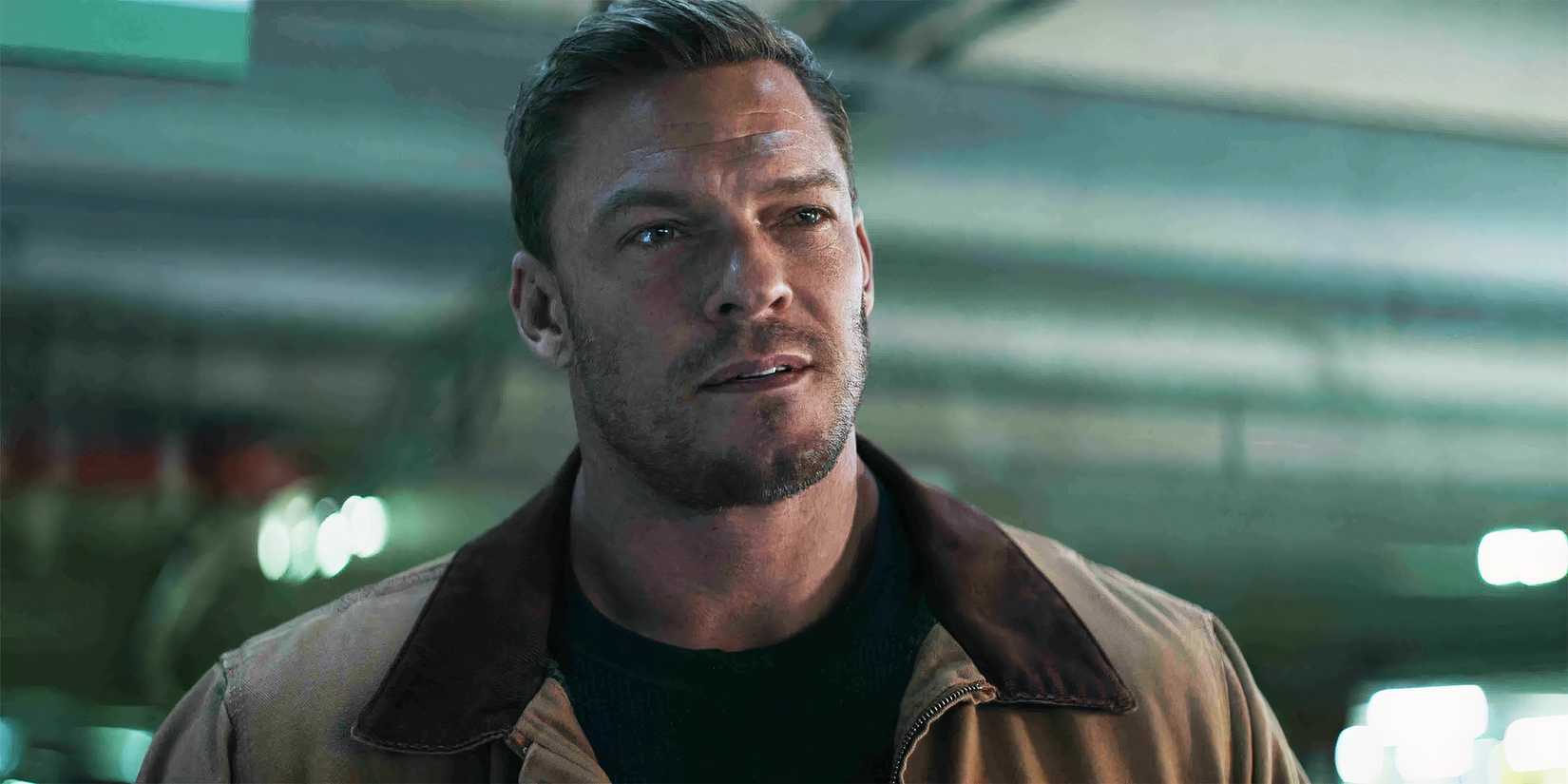 Reacher's Alan Ritchson To Lead Next Movie Adaptation From The Notebook ...