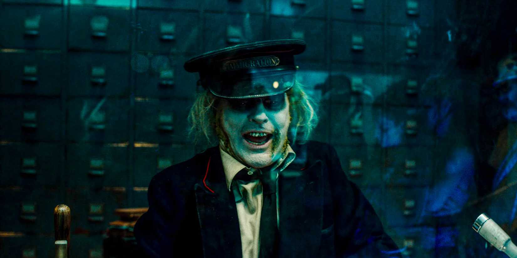 Who Jeremy Is In Beetlejuice 2: Backstory, Interest In Astrid & Fate ...