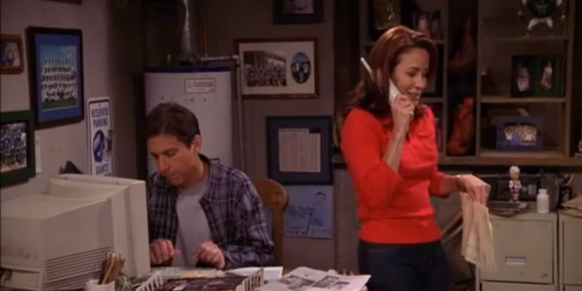 Everybody Loves Raymond: 5 Worst Things Ray Did To Debra (& 5 Debra Did ...
