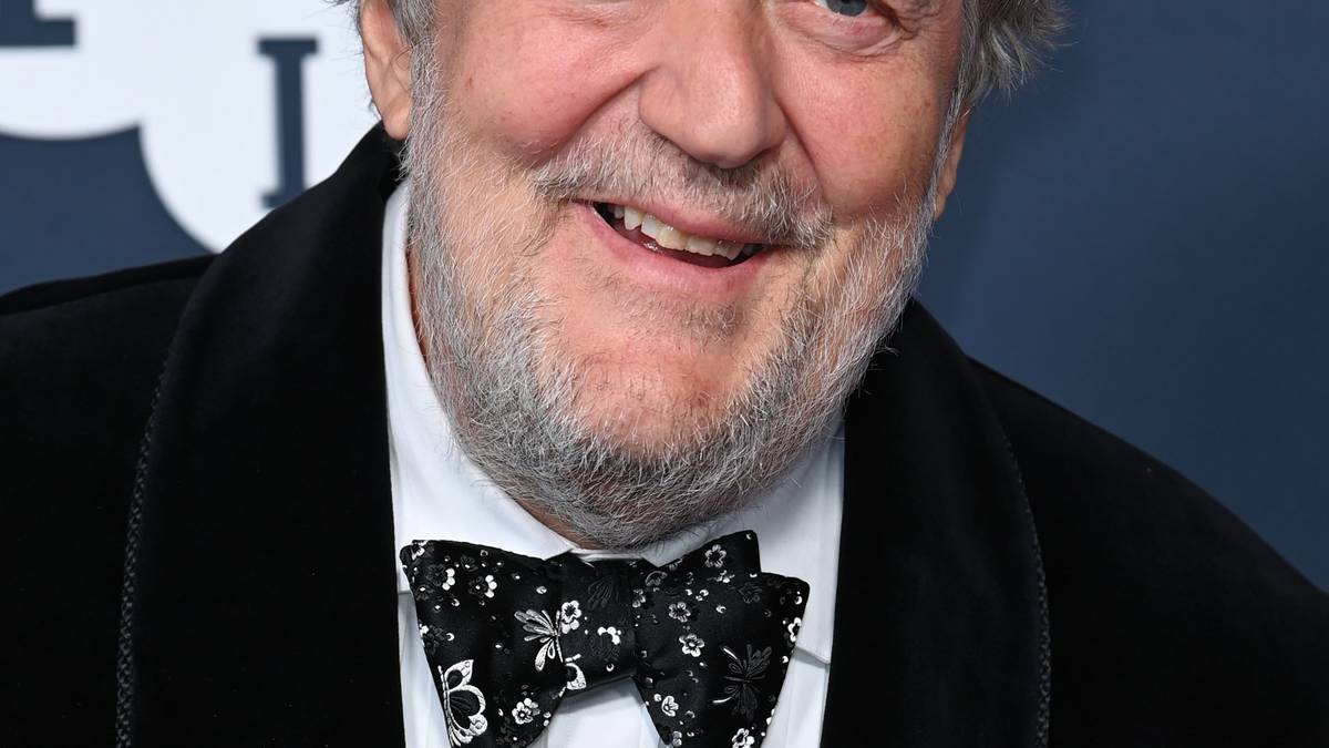Stephen Fry | ScreenRant