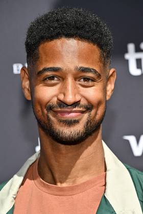 Alfred Enoch | ScreenRant