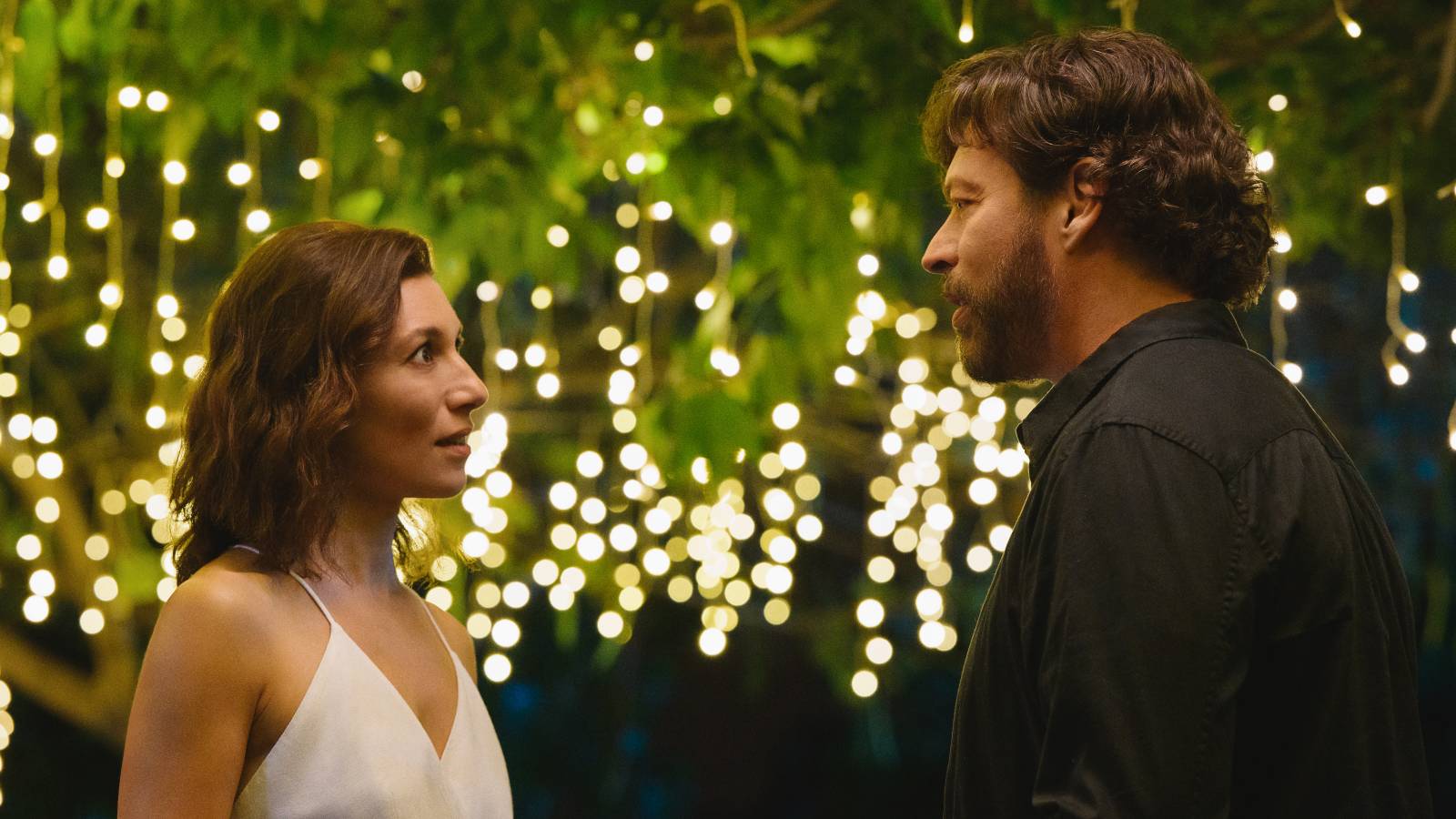 Find Me Falling Review: Netflix's Latest Rom-Com Overcomes Its ...