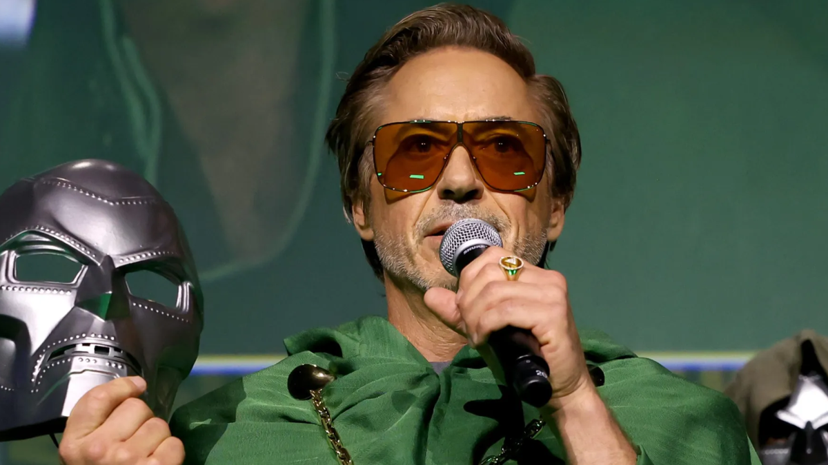 Robert Downey Jr. Shares New Video Of Iron Man Vs Doctor Doom & Secret ...