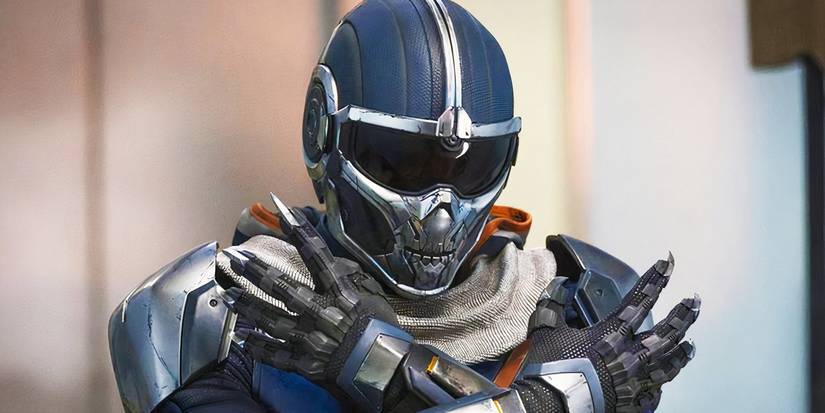 11 MCU Characters Who Actually Still Wear Masks