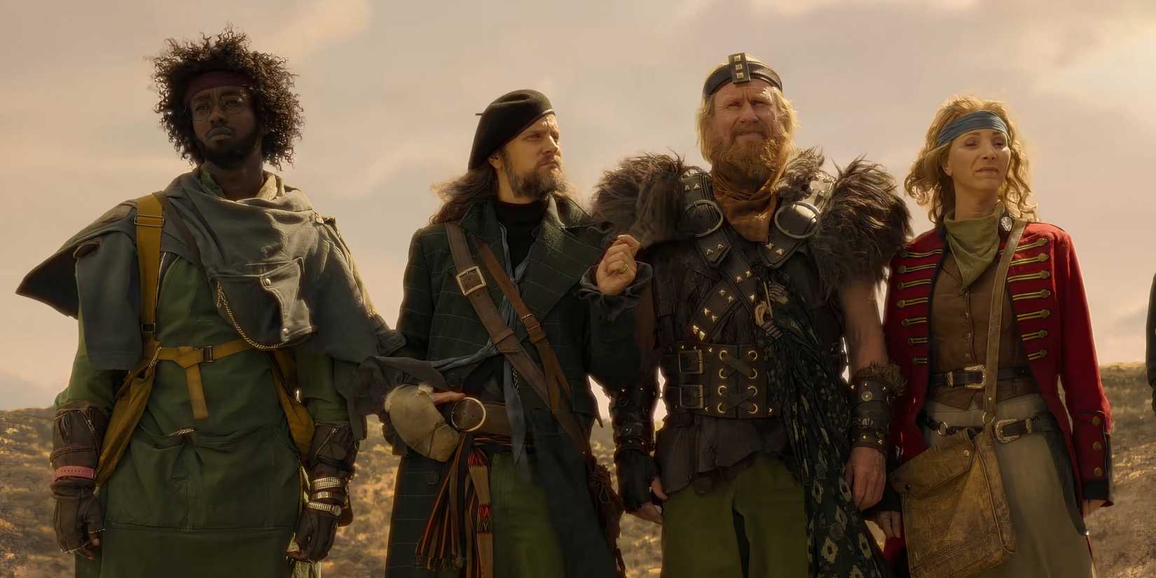 Time Bandits Star Lisa Kudrow & Kal-El Tuck Tease Their New Show And ...