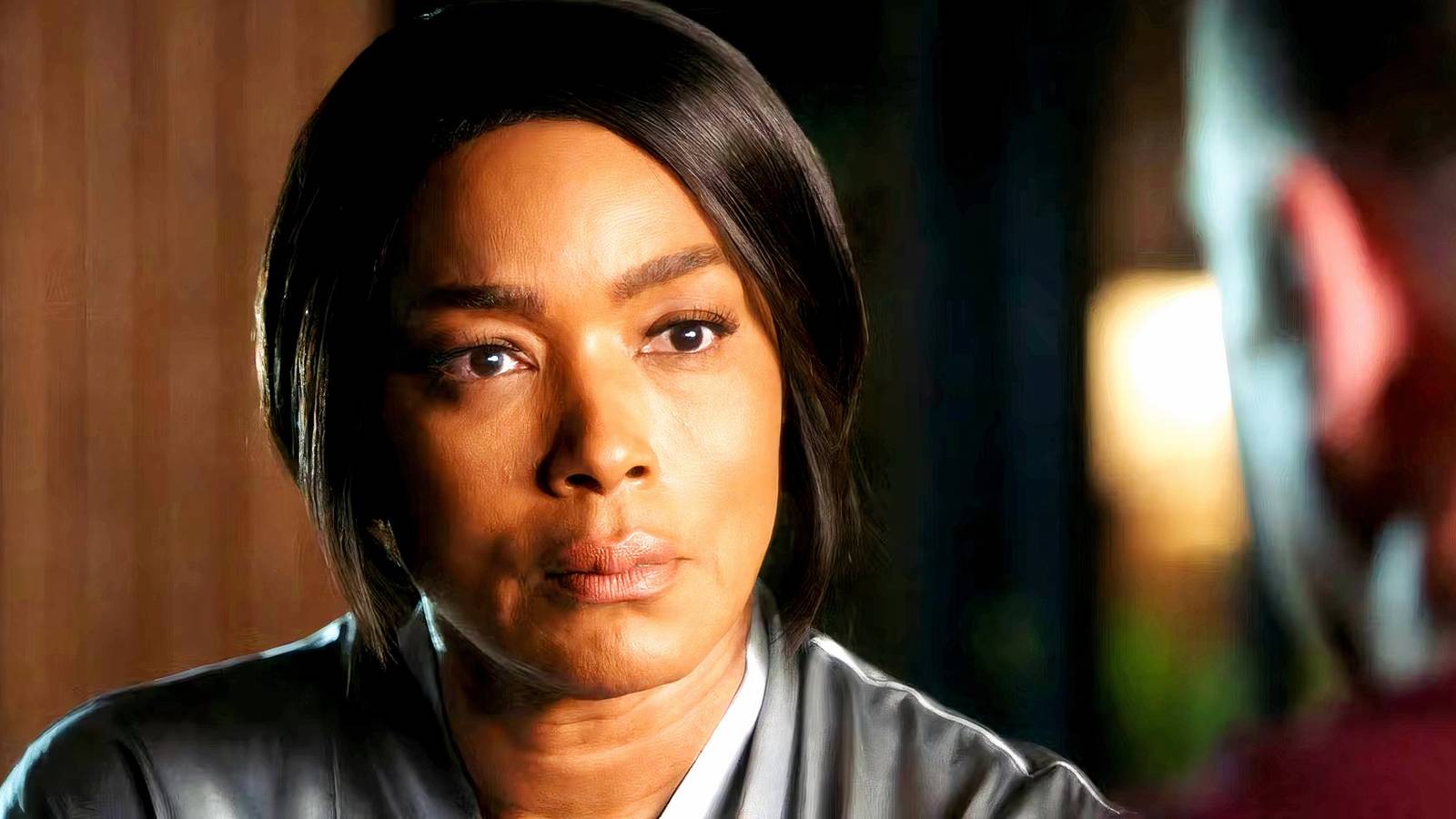 9-1-1 Season 8 Teaser Trailer Reveals ABC Show's Latest Disaster: Bee-Nado