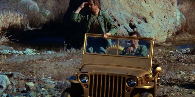 Alan Alda's Least Favorite MASH Episode Is A Harsh Reminder Of Why It ...