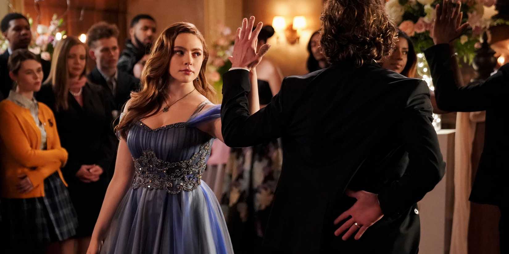 "Too Soon": The Vampire Diaries' Canceled Sequel Proves Its Creator ...