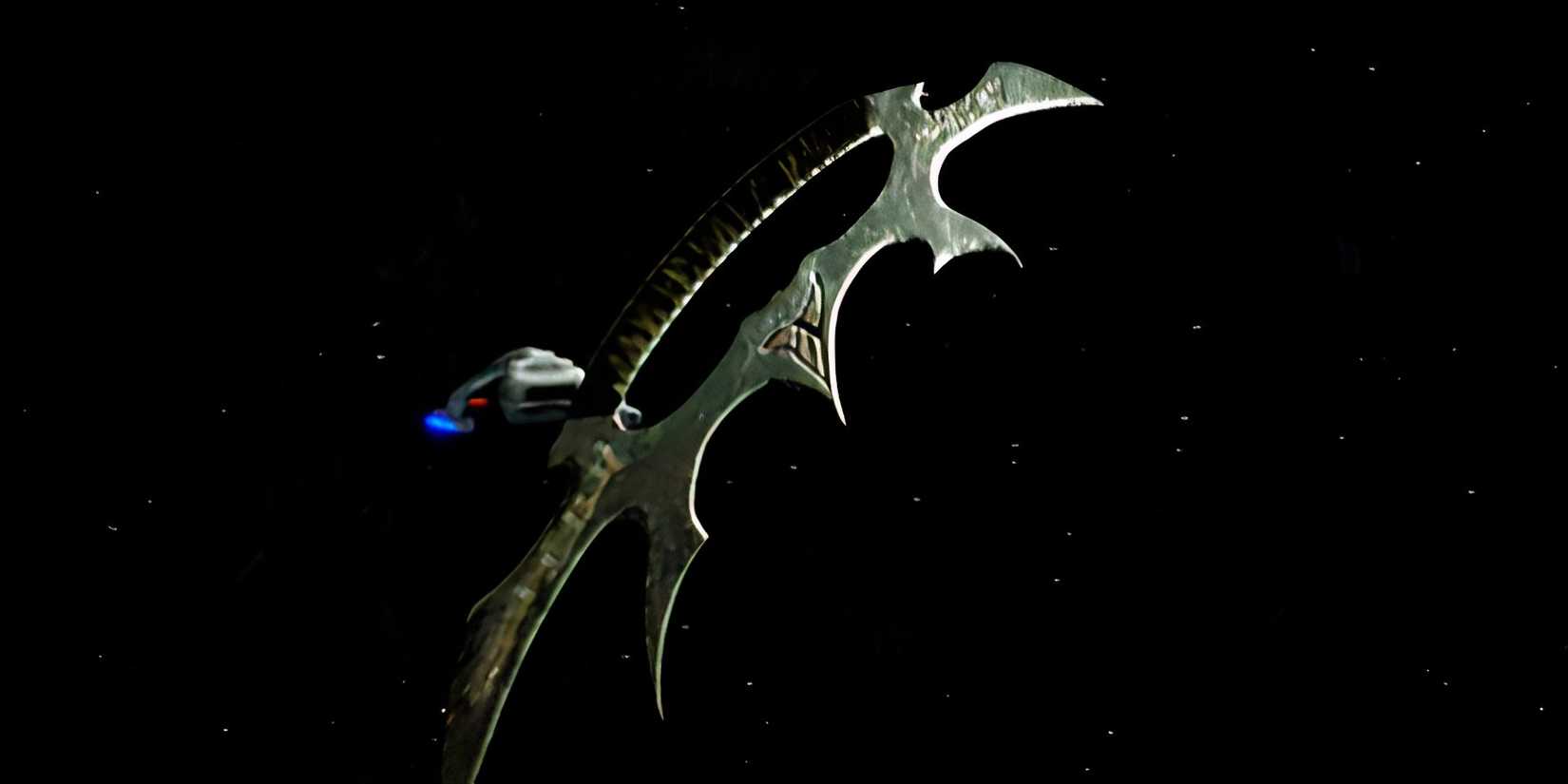 Star Trek Just Gave the Klingons' Most Iconic Weapon a Godly Upgrade ...