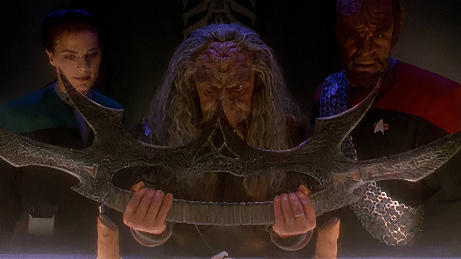 Star Trek Just Gave the Klingons' Most Iconic Weapon a Godly Upgrade ...