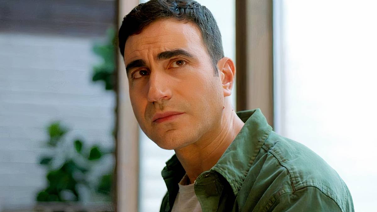 Brett Goldstein's Shrinking Season 2 Story Teased By Star & Producer ...
