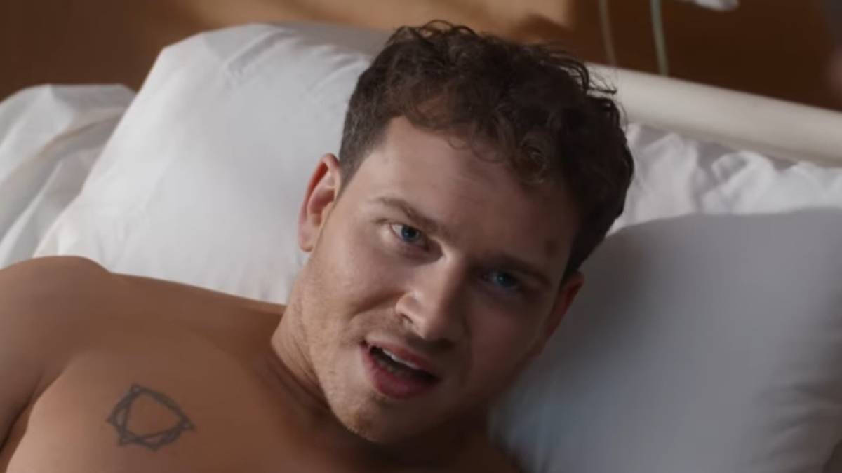 9-1-1 Season 8 Clip Has Buck Hospitalized With A Potential Curse After ...