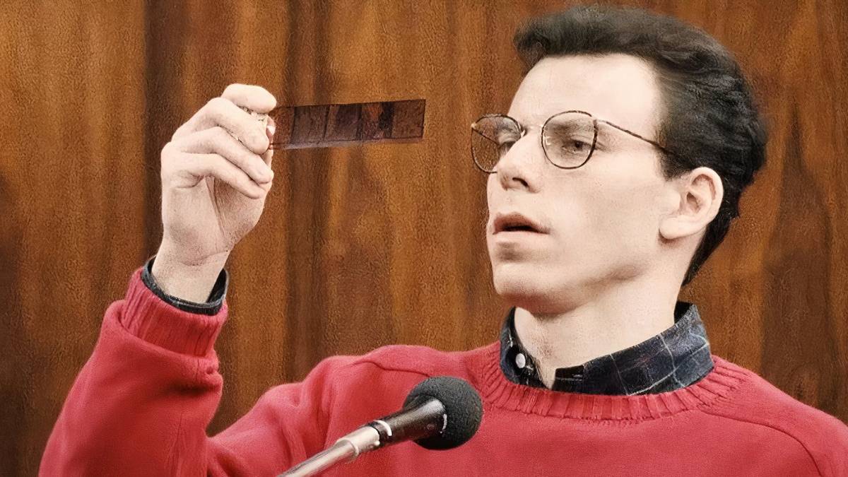 What Netflix's New Menendez Brothers Documentary Leaves Out Explained ...