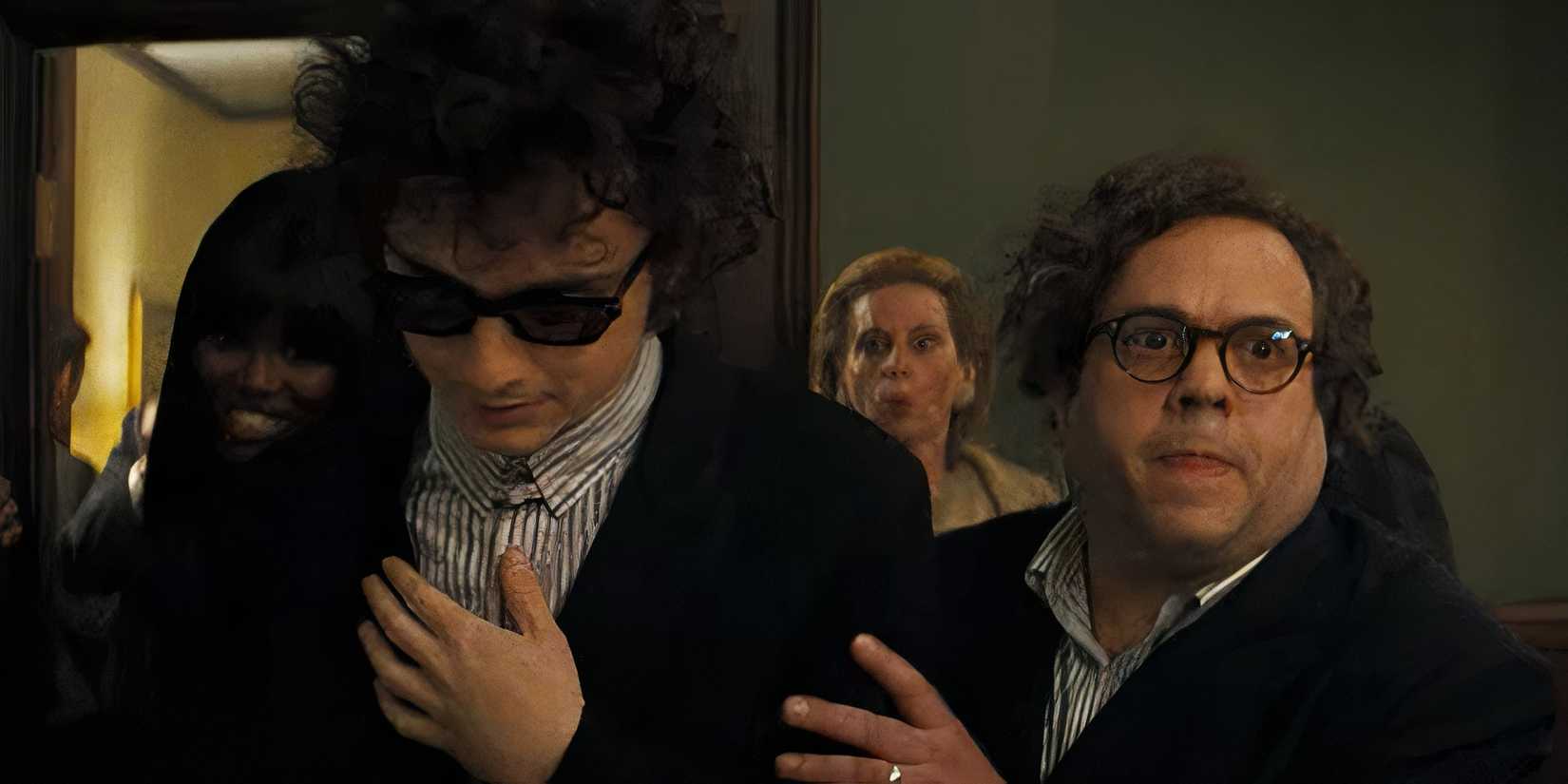 A Complete Unknown Ending Explained: How It Compares To Bob Dylan's Real Life