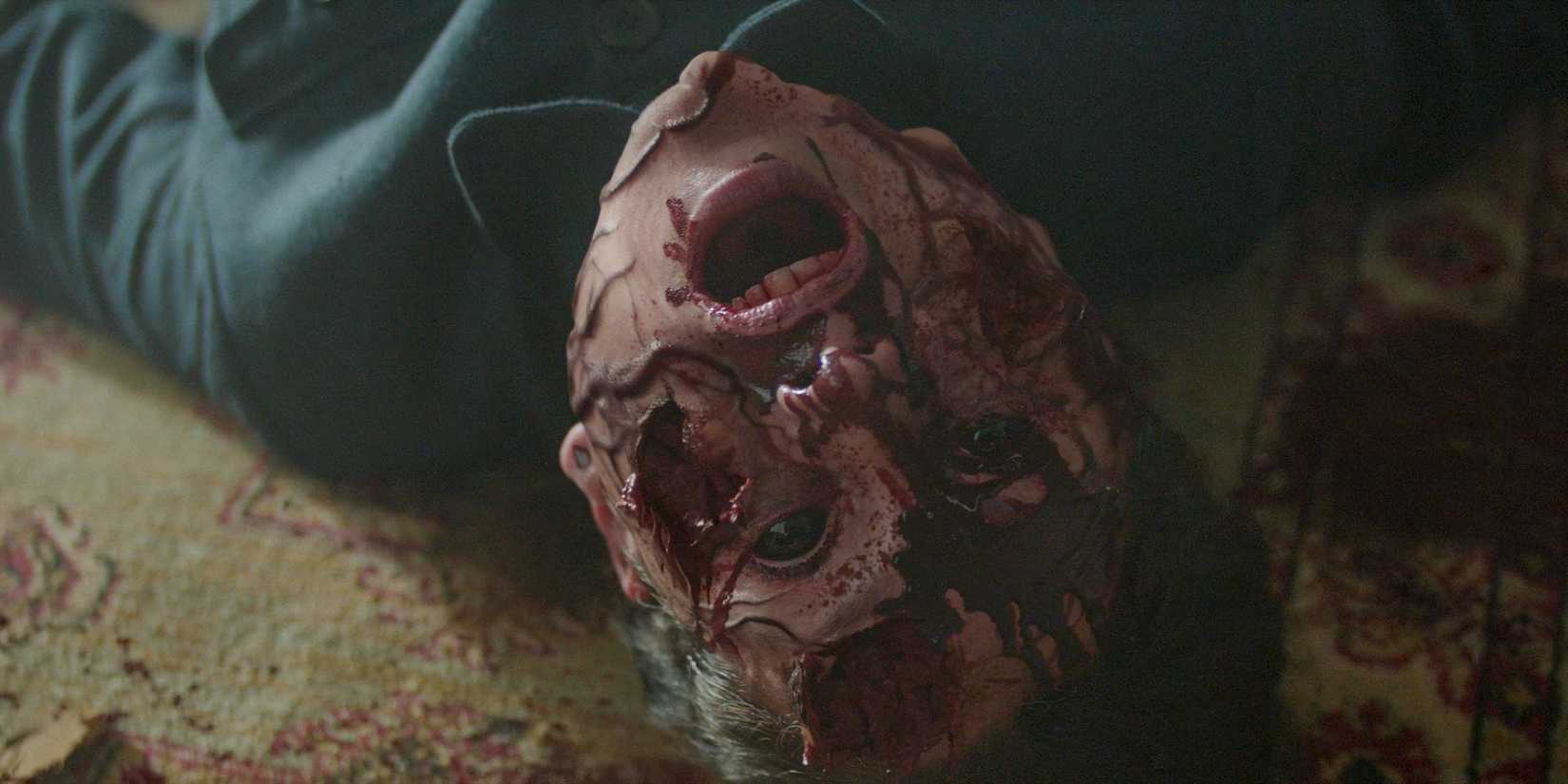 The Walking Dead Shows What Happens When A Human Takes Zombie Variant ...