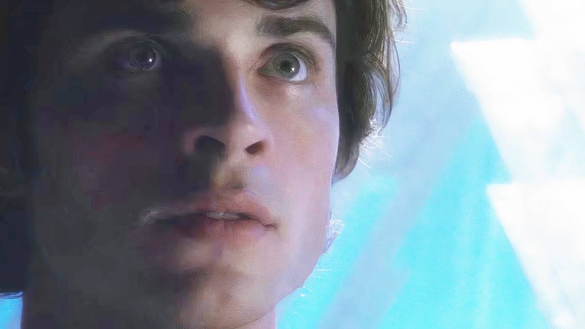 Tom Welling's Superman And Smallville's Lois Lane Get An 80s Redesign ...