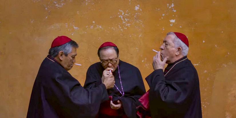 How Realistic Conclave's Twist Ending Is Explained By Pope Expert