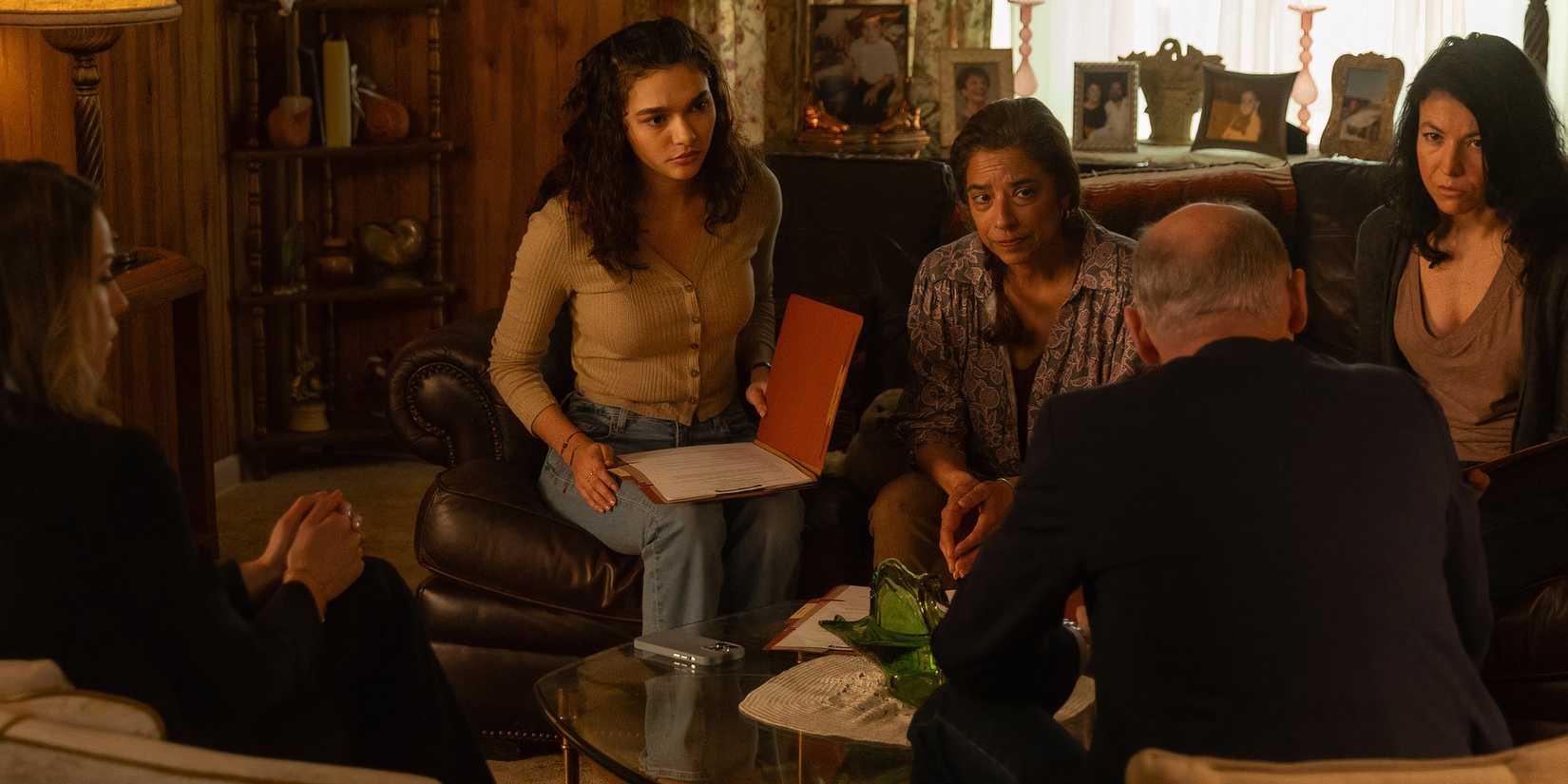 Why Ariana Calls Cooper At The End Of Landman Episode 4