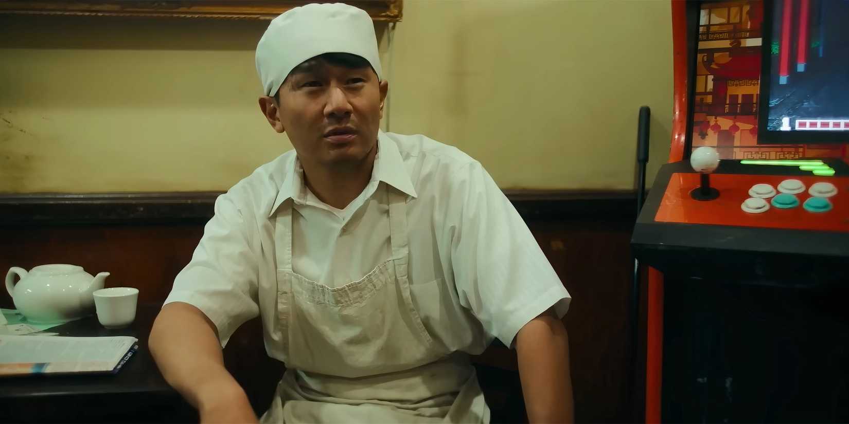 Chloe Bennet & Ronny Chieng Talk Comfort Zones And Code-Switching In ...