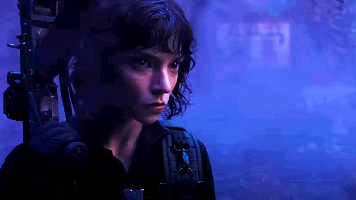 "Think Sleepless In Seattle, But The Leads Are Snipers In A Resident ...