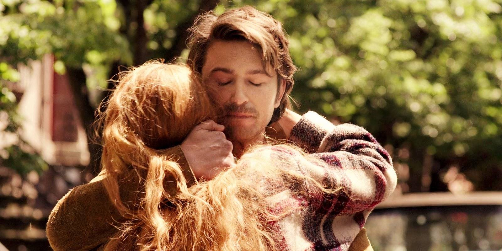 "For The Love Of God Read It": It Ends With Us' Atlas Star Breaks ...