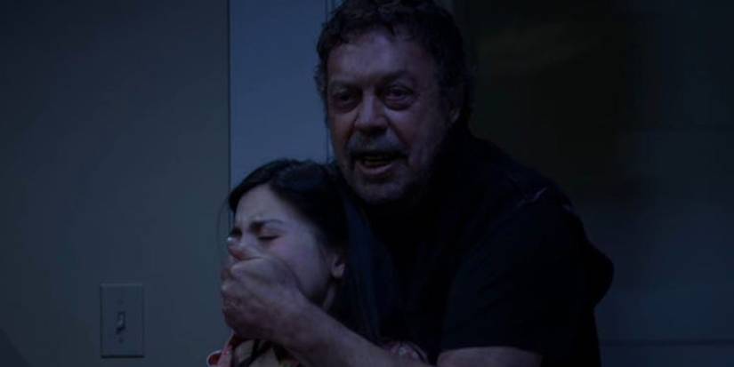 Tim Curry's Performance In IT Is A Masterpiece, But His Scariest Role ...