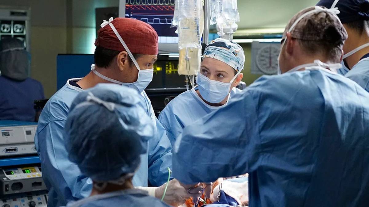 Grey's Anatomy Star Addresses Potential Return Future After Quietly Exiting The Series 7 Years Ago