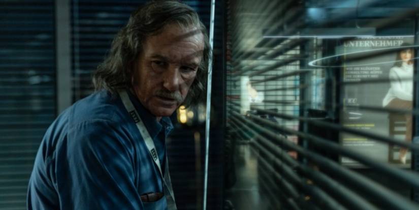 The Jackal's 13 Aliases & Disguises In The Day Of The Jackal Show Explained