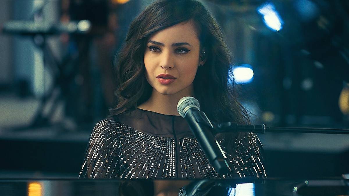 Netflix's Controversial 2022 Romance Movie Gets A Sequel Update From Sofia Carson