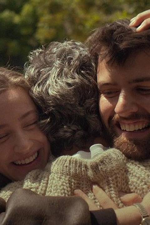 Hal & Harper Review: Lili Reinhart & Cooper Raiff Are Dysfunctionally Perfect In Mubi’s Heavy ...