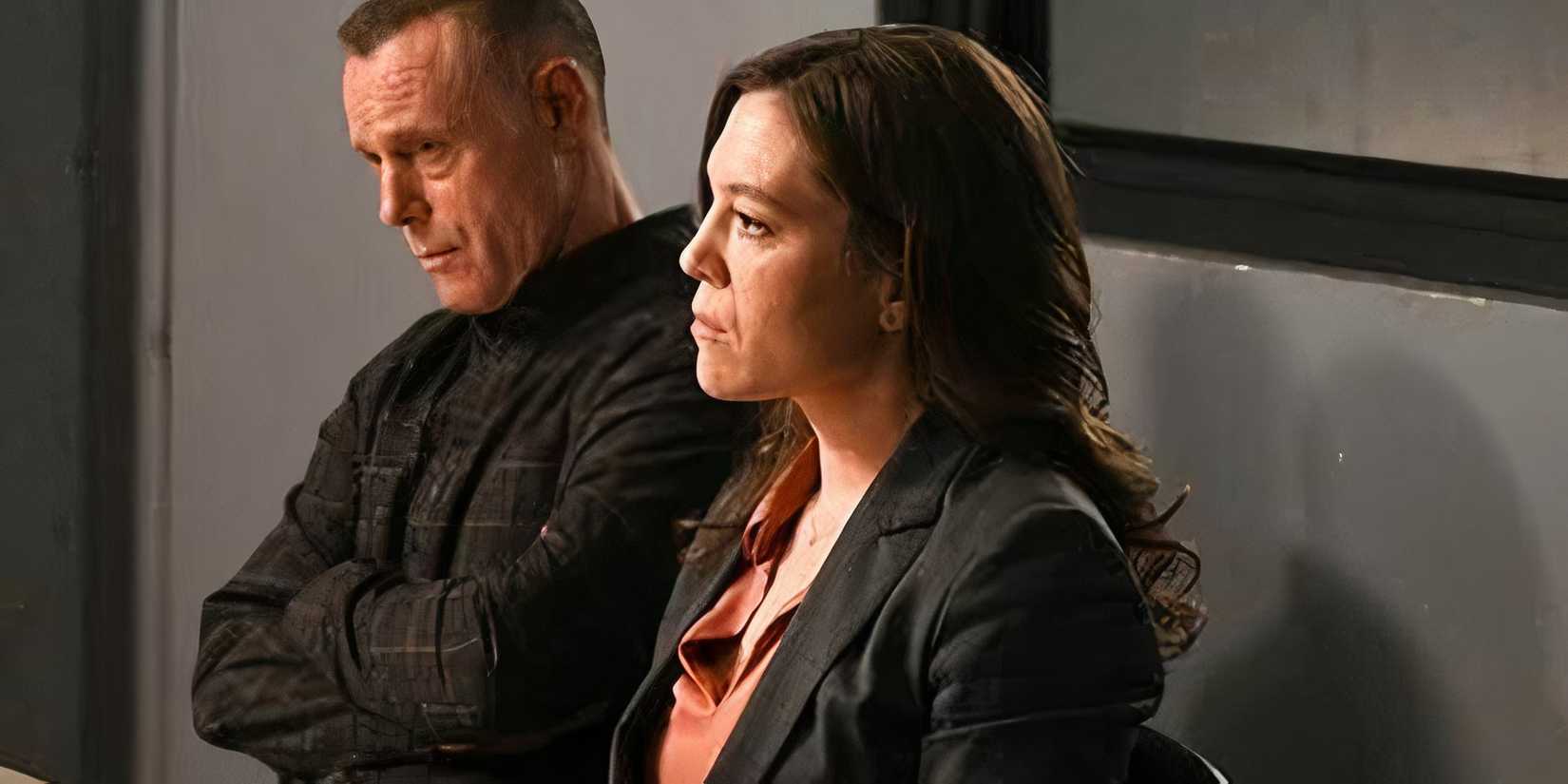 Chapman's Chicago PD Return Episode Confirmed Alongside Major Voight ...
