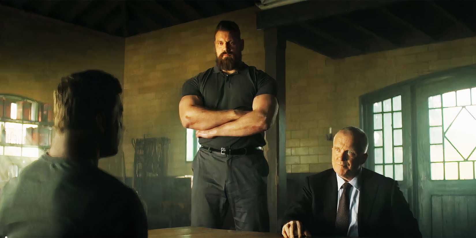 Reacher Season 3 Trailer Reveals Alan Ritchson & Dutch Giant Team-Up