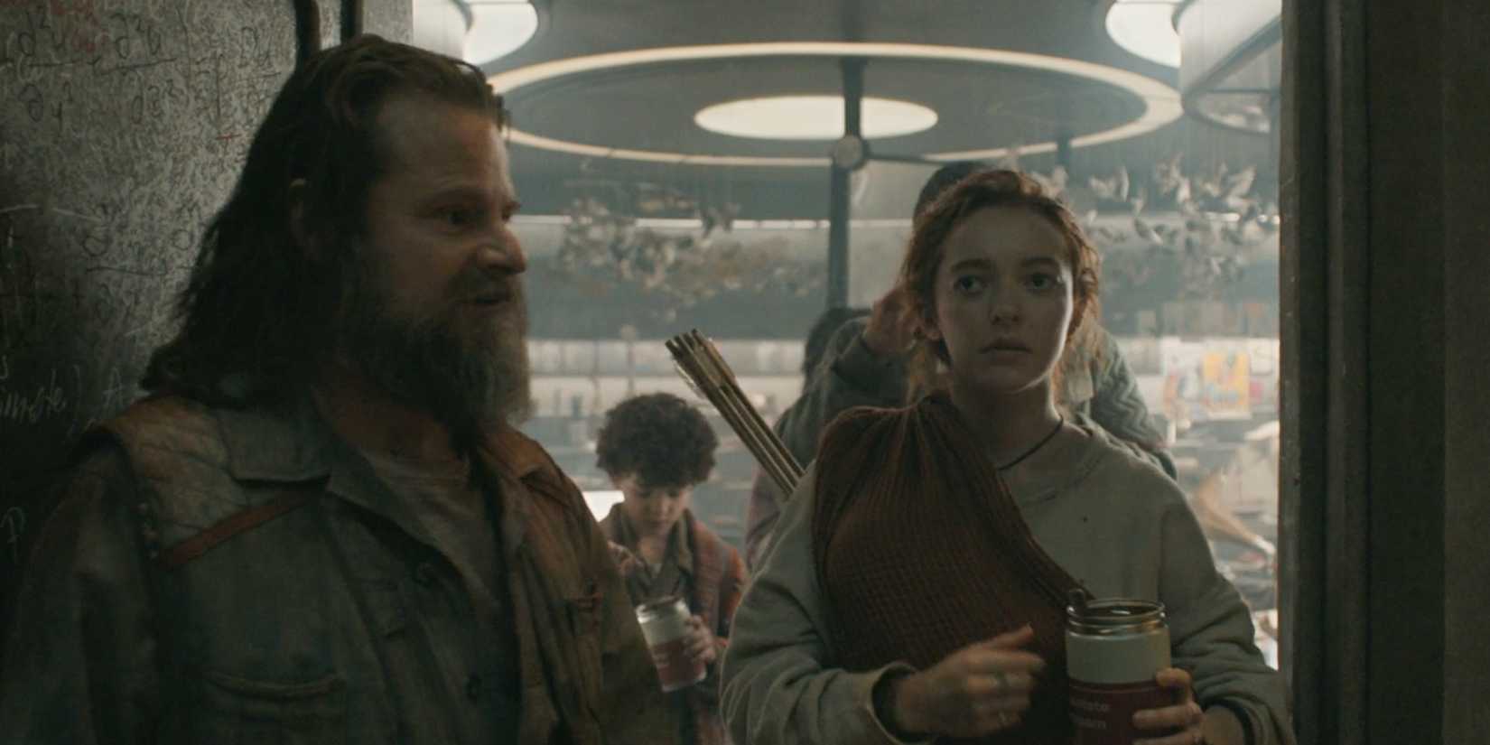 Silo Season 2: Vault Tour Video Reveals More About Solo's Home After ...