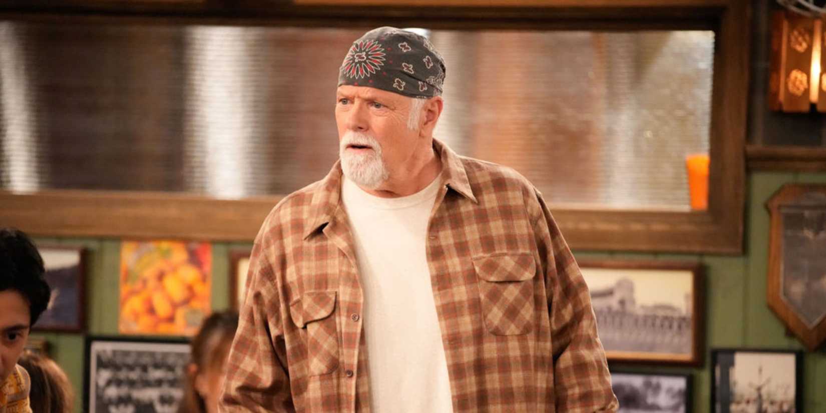 Happy's Place Season 2: Emmett's Story Finally Takes Center Stage
