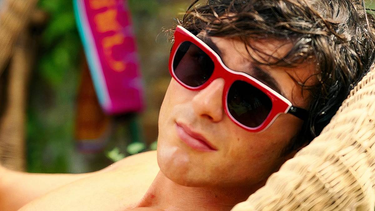 Wuthering Heights First Image Sensually Teases Saltburn Director ...