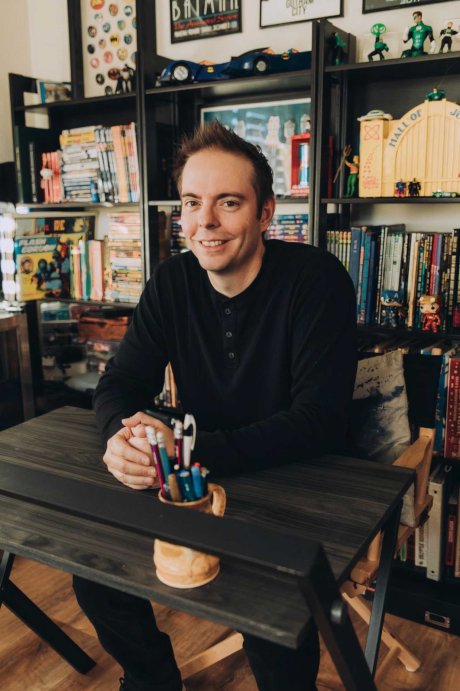 DC Is Locking In One of Its Top Writers With an Exclusive Contract ...