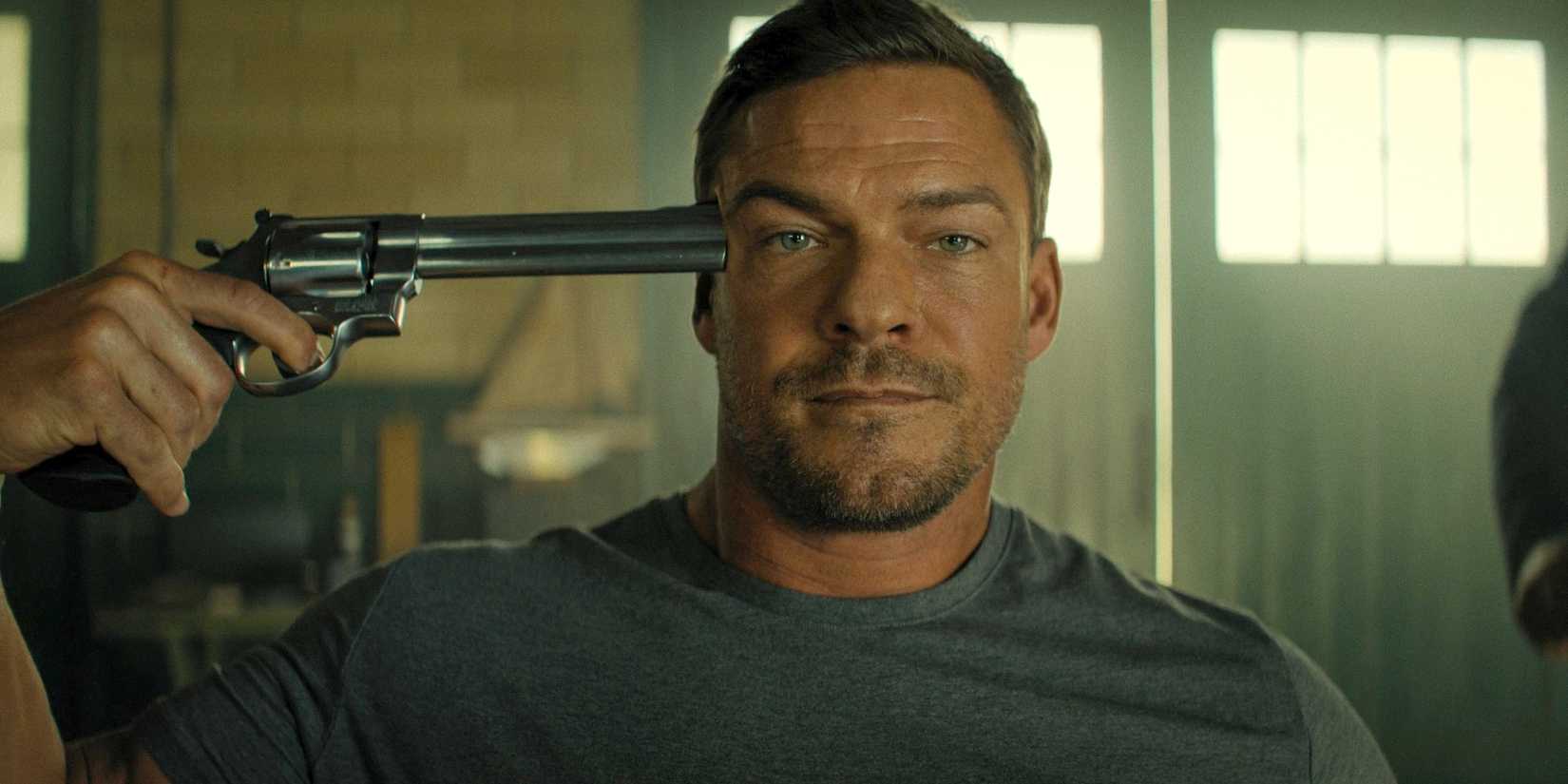 With One Line, Reacher Season 3 Explains Every Action Genre Trope In ...