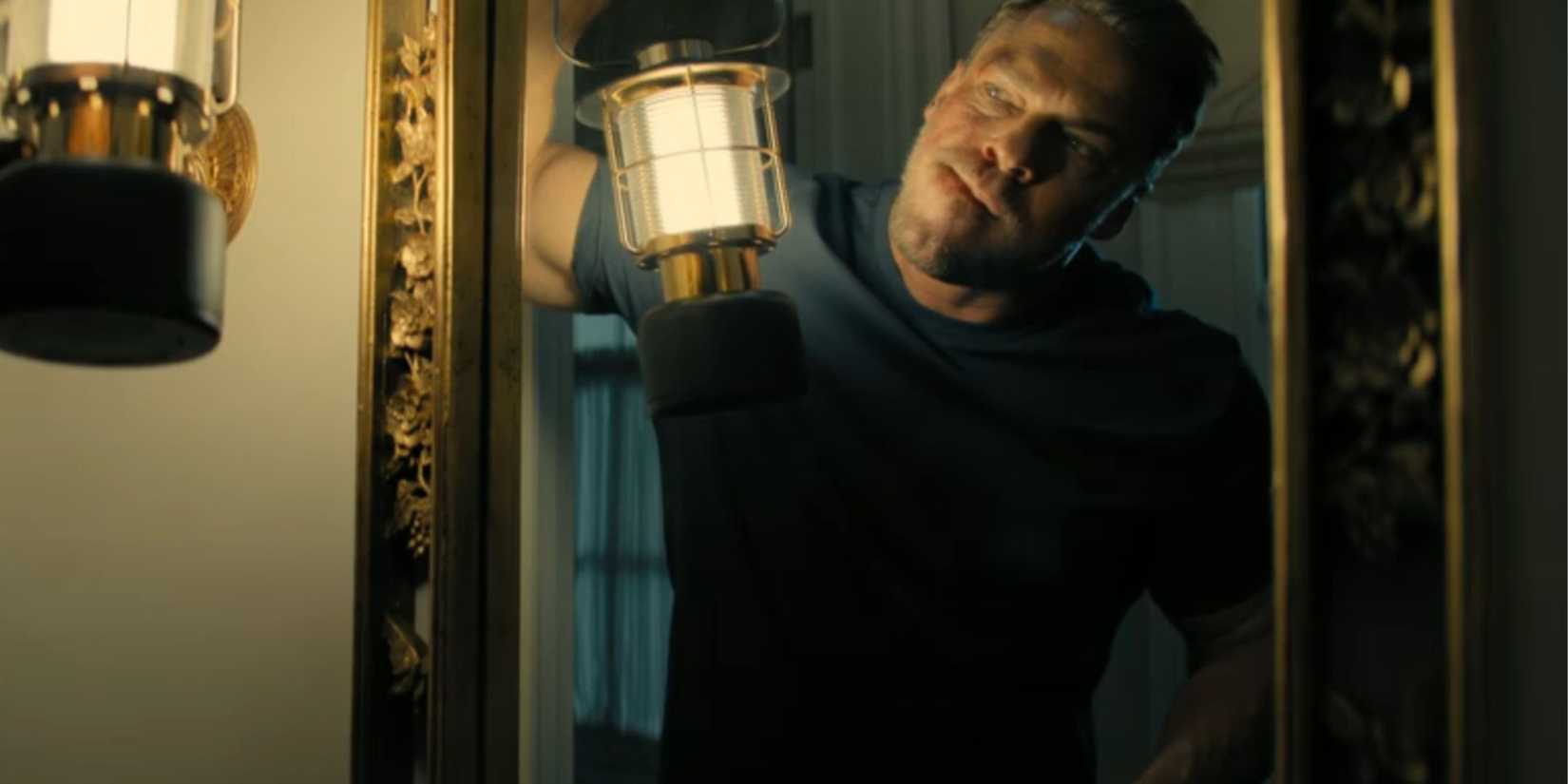 Either Alan Ritchson's Reacher Just Made A Rookie Mistake Or Season 3 ...