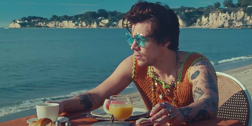 This Major Pop Artist Is The Closest To Classic Rock We've Gotten In A ...
