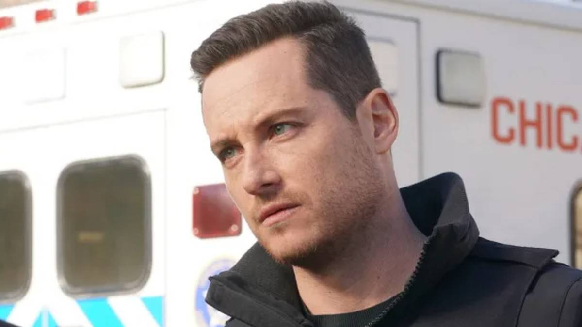 Hear Me Out, Here Are 5 Reasons Why Jesse Lee Soffer's Jay Halstead ...