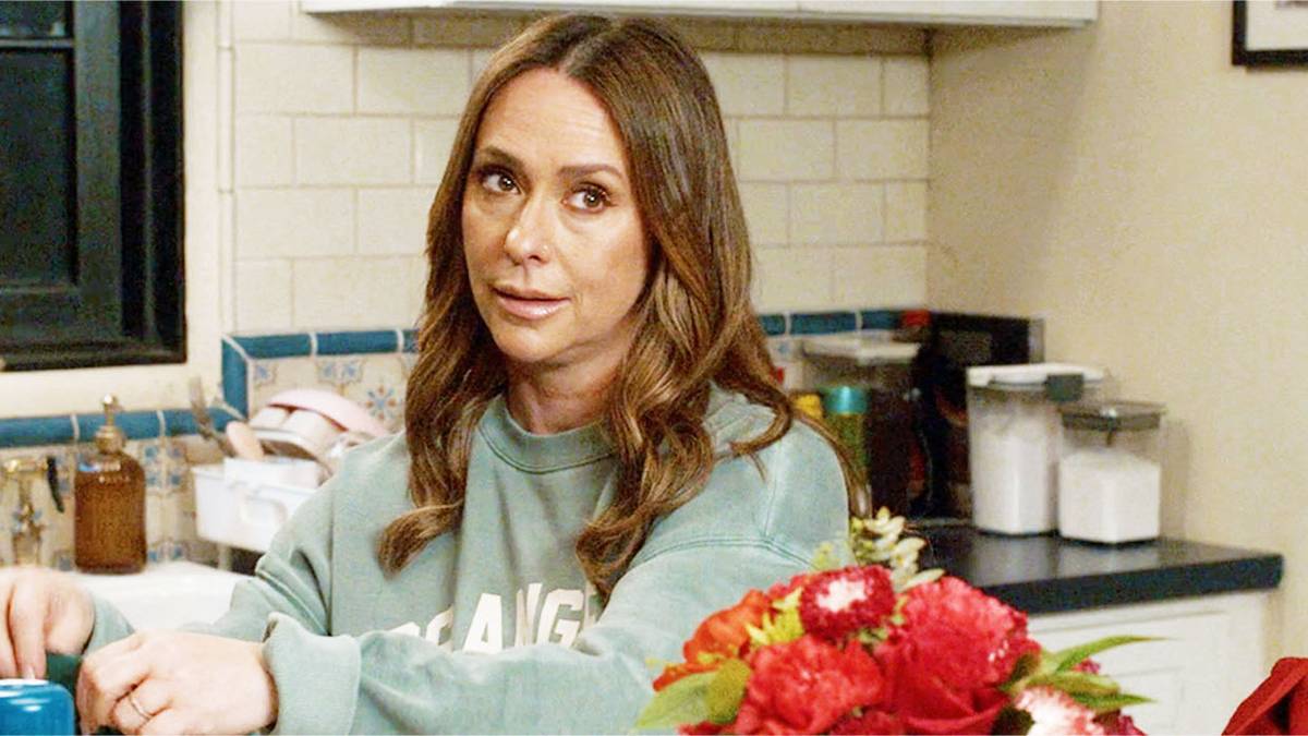 “She Knows His Ass Is Lying”: 9-1-1 Fans Lose Their Minds Over Buck And ...