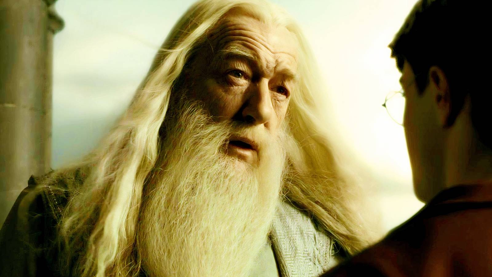 John Lithgow's Dumbledore Costume Resembles Richard Harris' Version