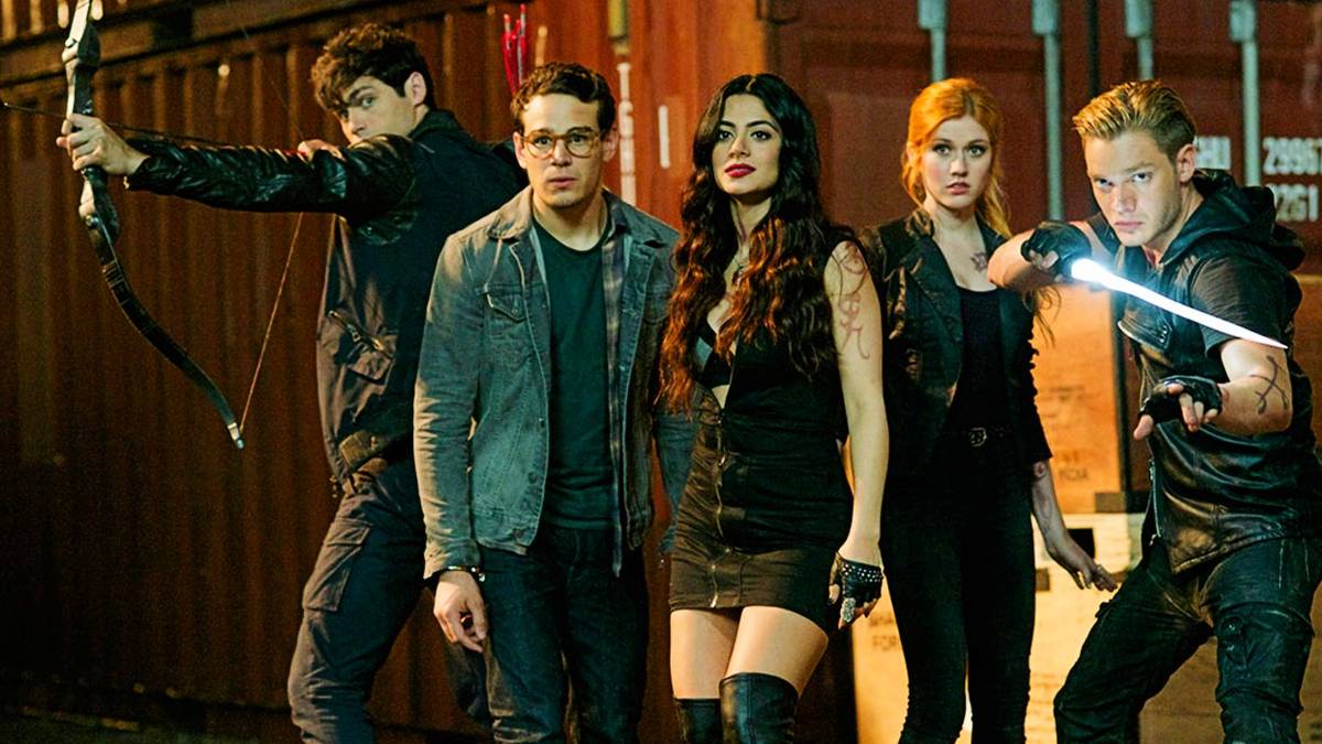I'm Convinced This 3-Season Fantasy Show With 76% On RT Would Have Done ...