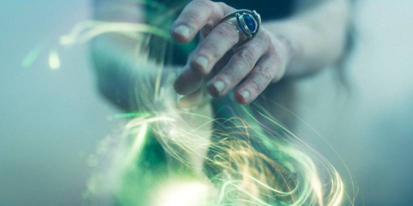 Moiraine's New Weapon Is A Huge Change To The Wheel Of Time Books