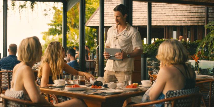 Why Jaclyn Sleeps With Valentin In The White Lotus Season 3, Episode 5