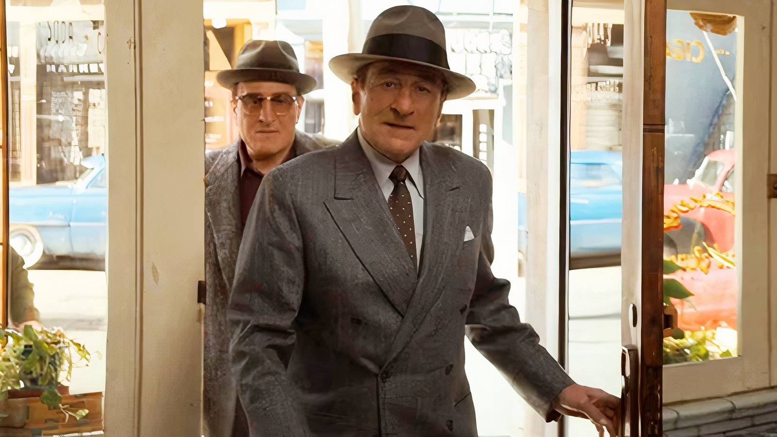 Robert De Niro's New Mafia Movie Has Critics & Audiences Divided On Rotten Tomatoes