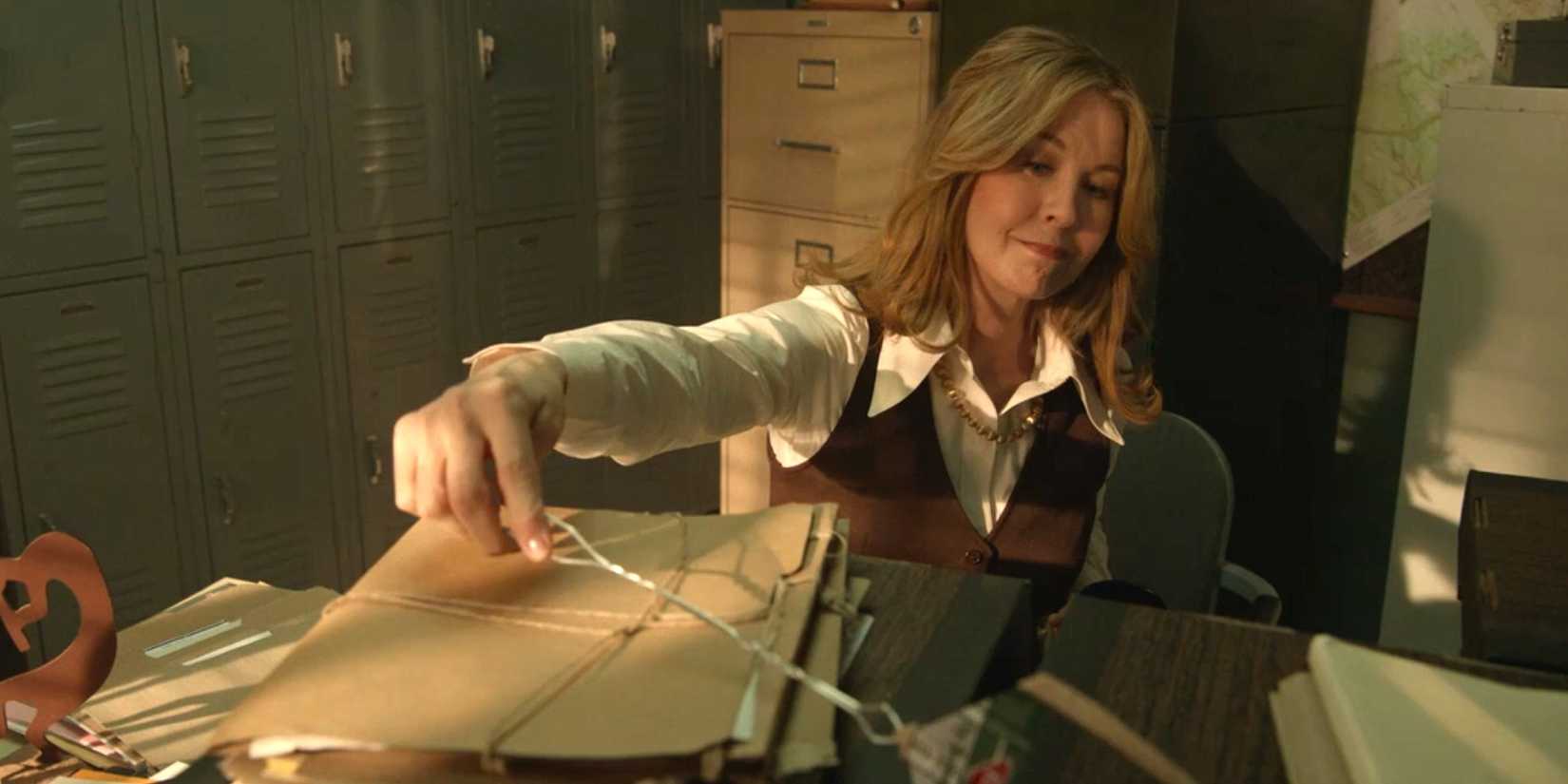 How Dark Winds Season 3’s Bernadette Story Perfectly Combines Two ...